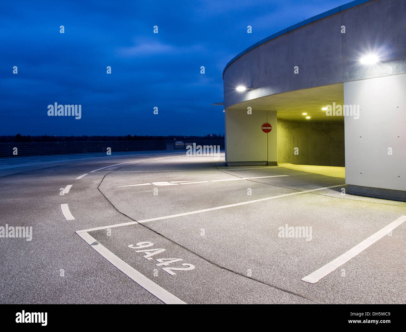 Parking lot numbers hi-res stock photography and images - Alamy