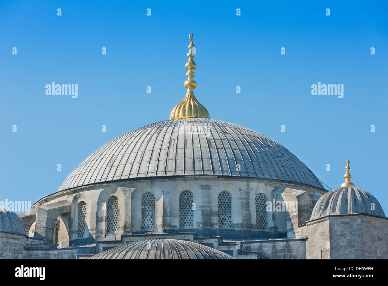 Blue mosque istanbul dome hi-res stock photography and images - Alamy