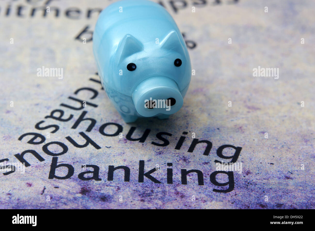 Cartoon illustration pig holding sign hi-res stock photography and ...