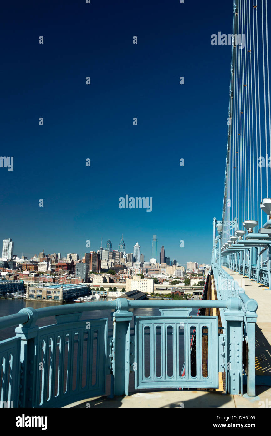 Philadelphia bridge hi-res stock photography and images - Alamy