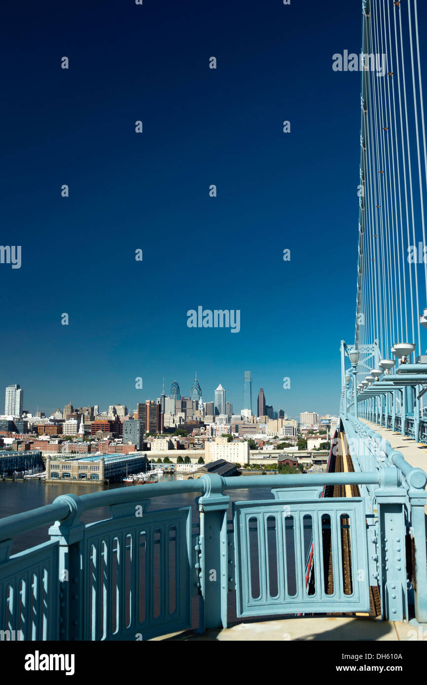 BENJAMIN FRANKLIN BRIDGE DOWNTOWN SKYLINE PHILADELPHIA PENNSYLVANIA USA ...