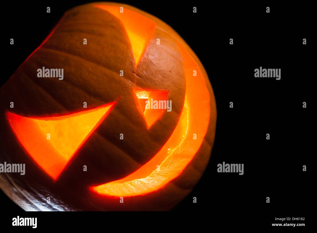 Scared pumpkin hi-res stock photography and images - Alamy