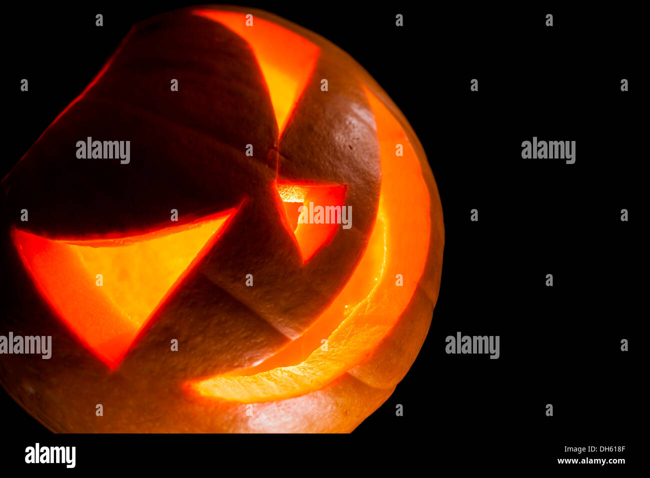 Scared pumpkin hi-res stock photography and images - Alamy