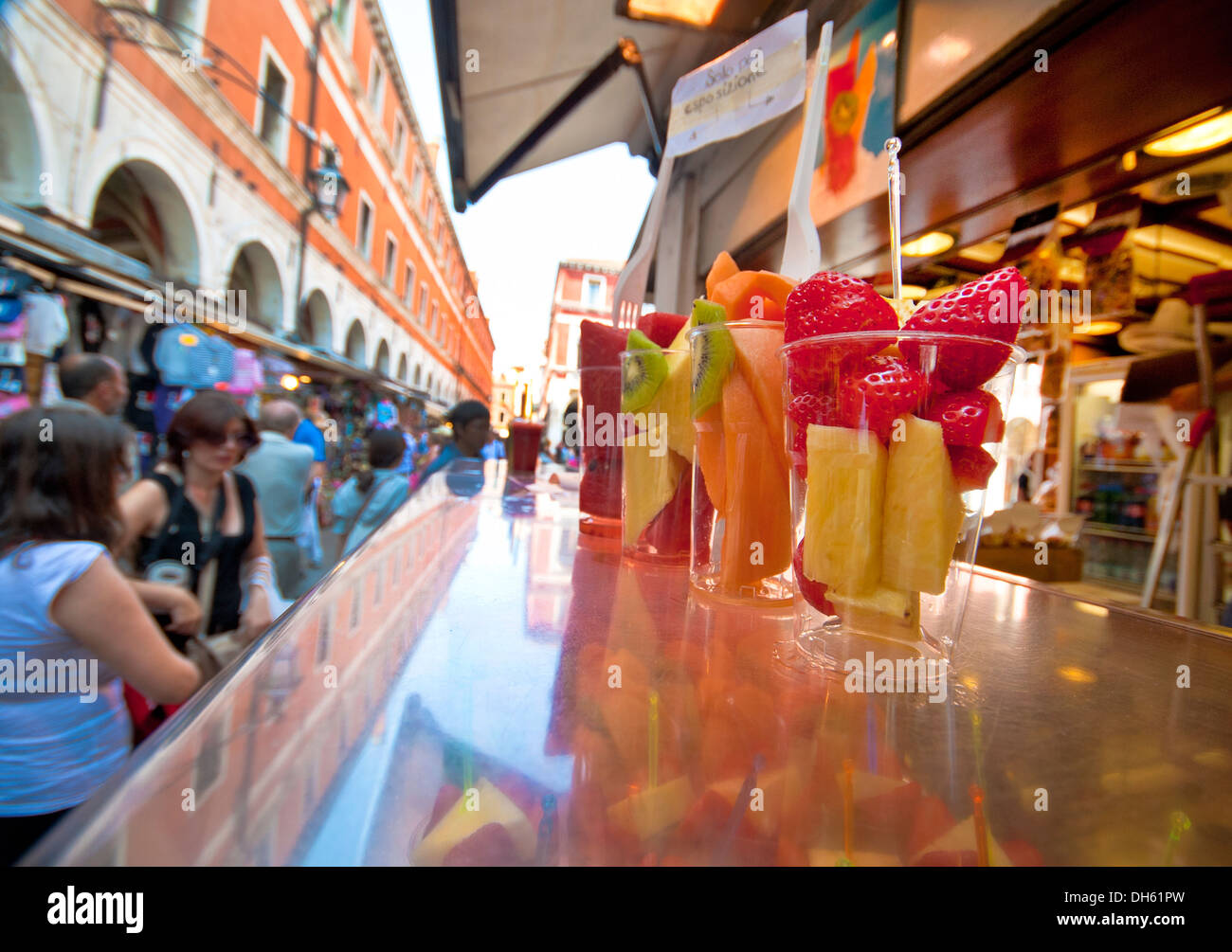 Buy refreshment hi-res stock photography and images - Alamy