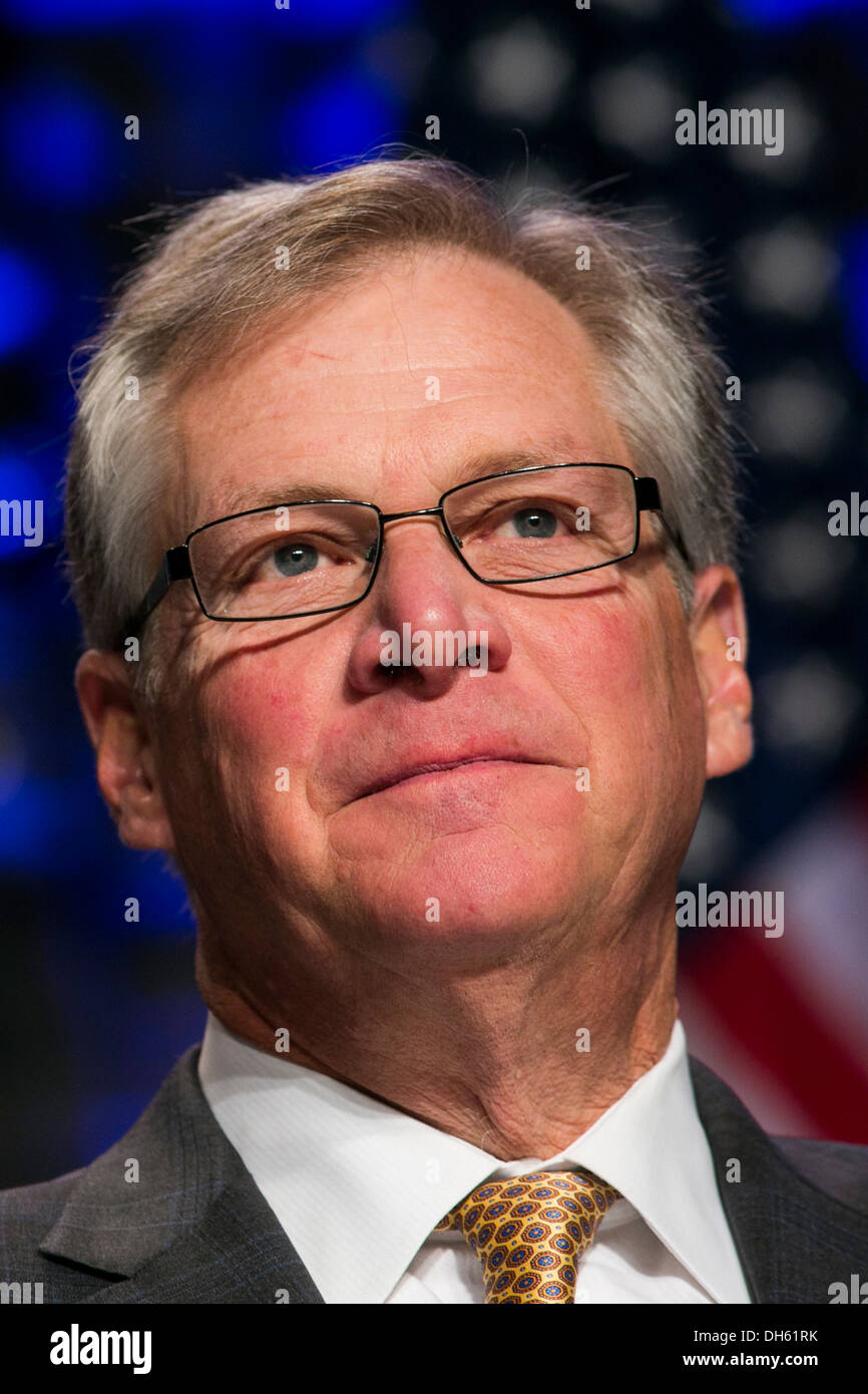 Ceo of caterpillar hi-res stock photography and images - Alamy