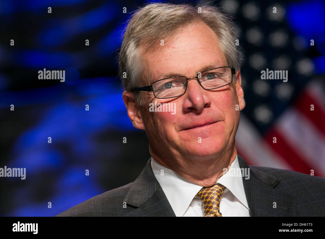 Ceo of caterpillar hi-res stock photography and images - Alamy