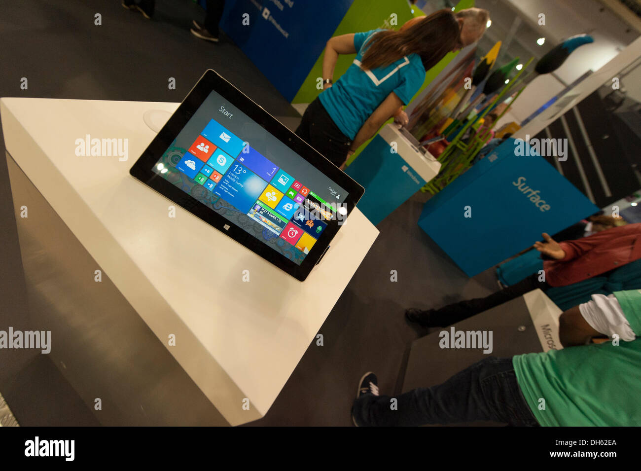 Microsoft stand hi-res stock photography and images - Alamy