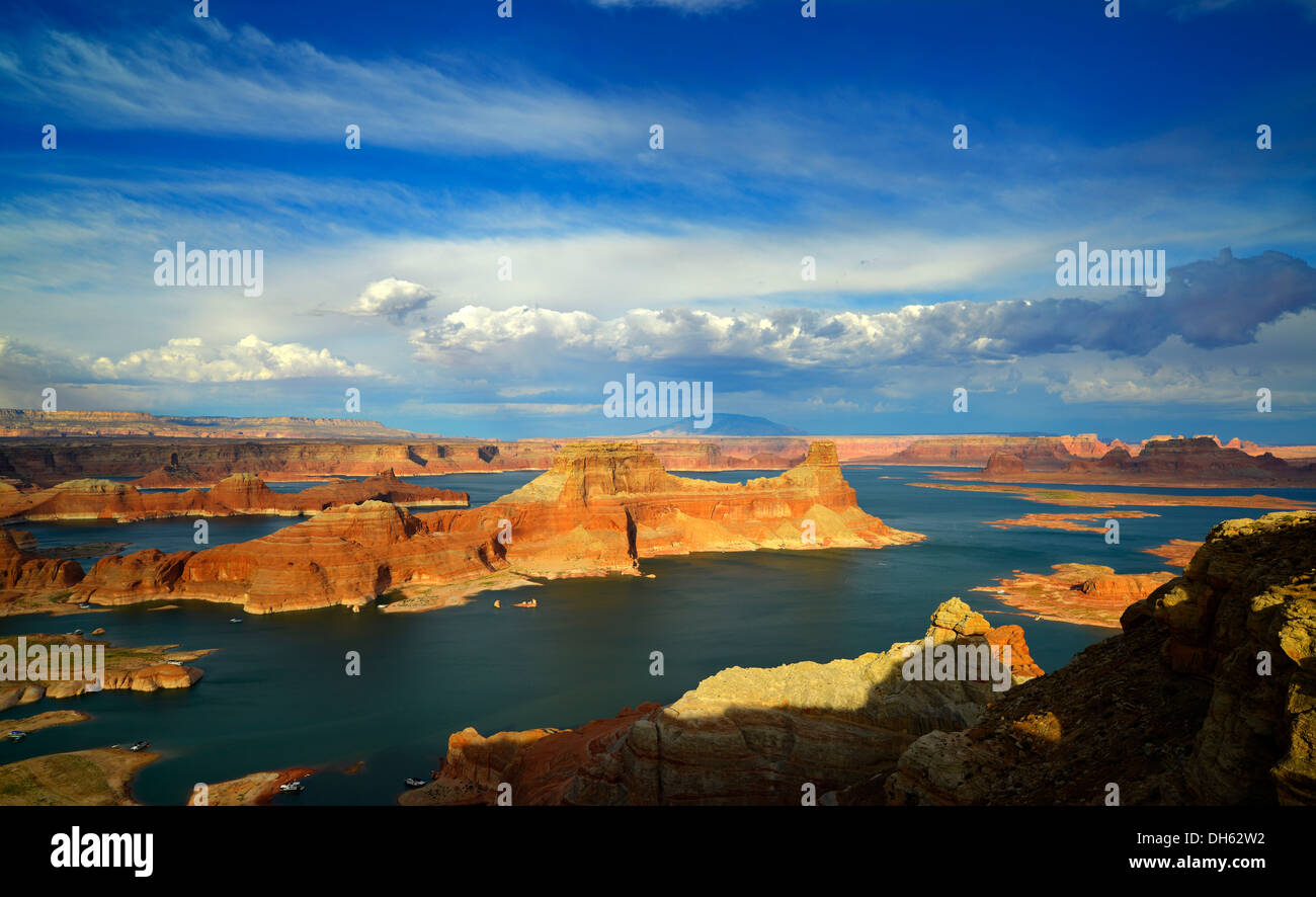 Lake powell at sunset hi-res stock photography and images - Alamy