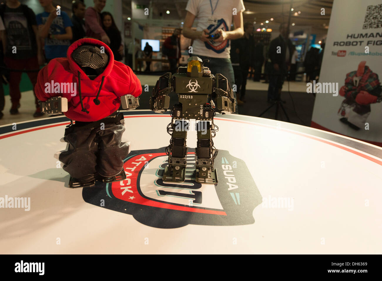 London, UK. 1st November 2013. The Gadget Show Live @ Christmas, Earls ...