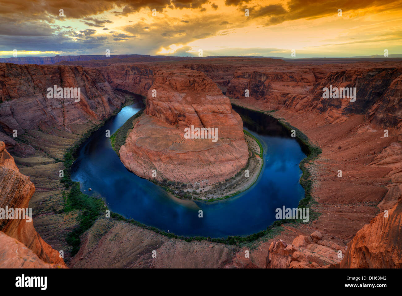 Meander in a river hi-res stock photography and images - Alamy
