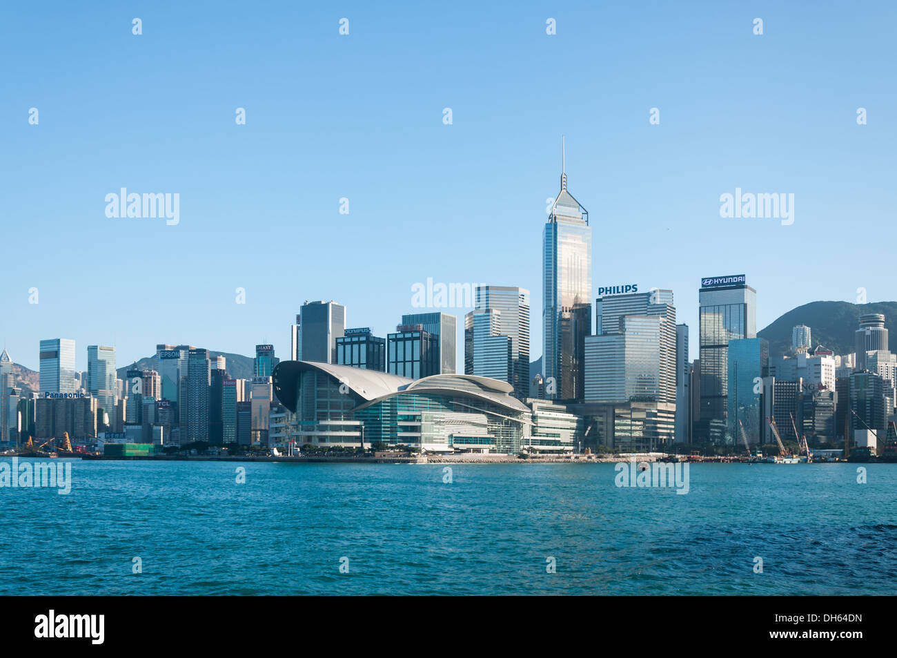 Hong kong skyline hi-res stock photography and images - Alamy