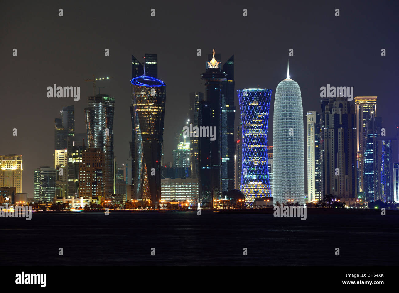 Skyline doha skyscrapers night qatar hi-res stock photography and ...