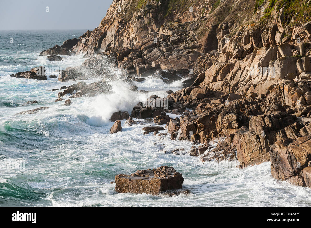 Cornish coast scene porth nanven hi-res stock photography and images ...
