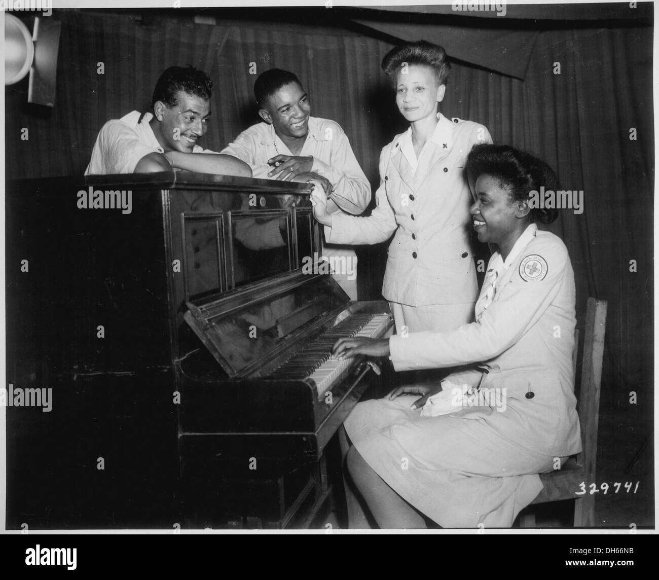 World war ii gi hi-res stock photography and images - Alamy