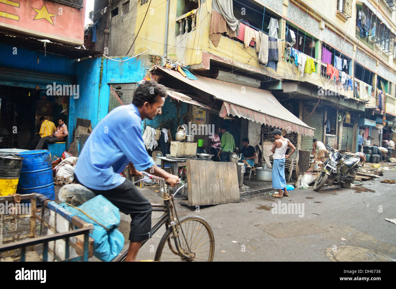 Street scene, Kolkata, India Stock Photo - Alamy