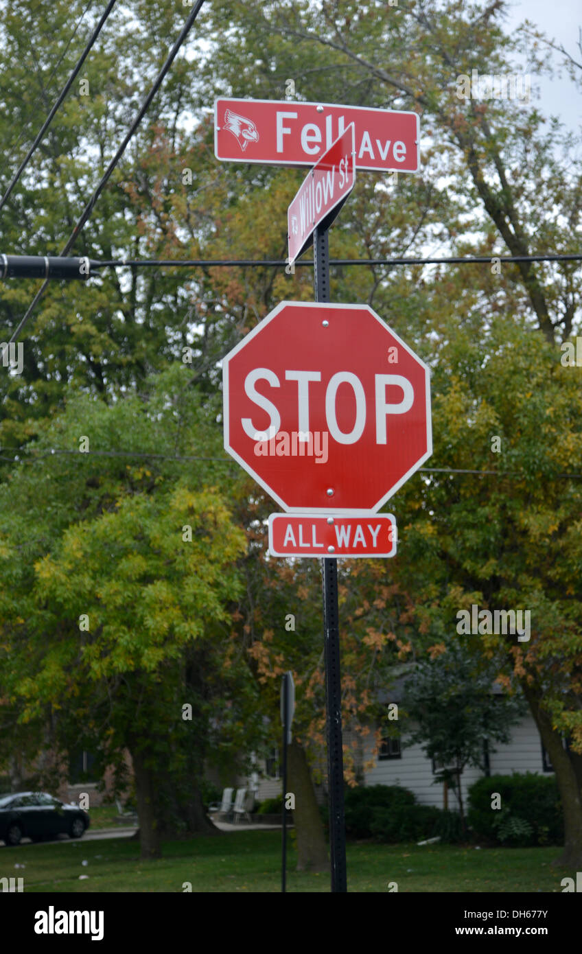 4 way stop sign hi-res stock photography and images - Alamy 4 way stop sign hi-res stock photography and images - Alamy