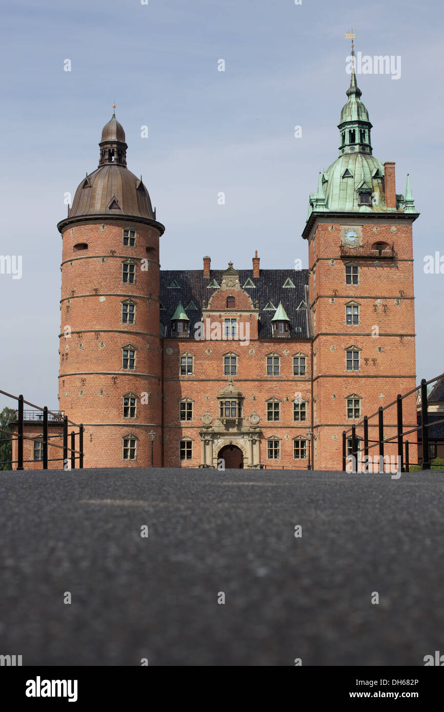 Egeskov castle, Denmark Stock Photo - Alamy