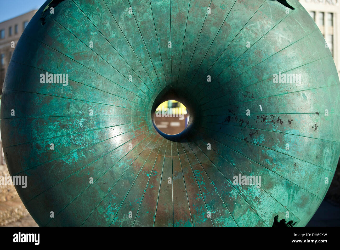 Sculpture brighton bronze donut hi-res stock photography and images - Alamy