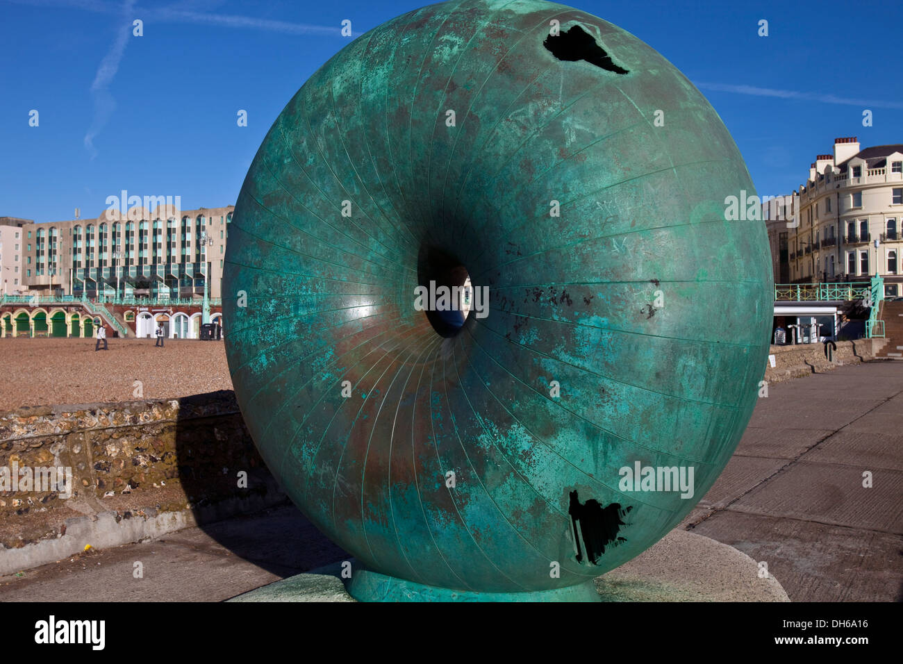 Afloat hi-res stock photography and images - Alamy