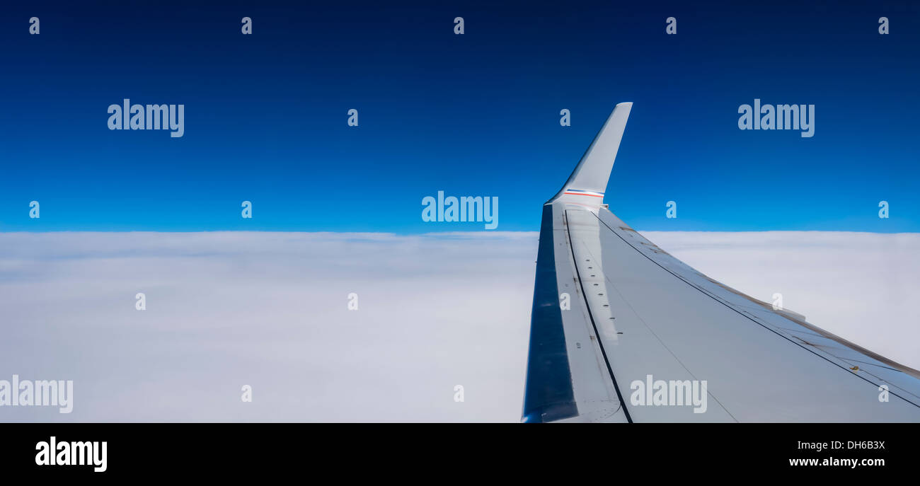 Flying wing aircraft hi-res stock photography and images - Alamy