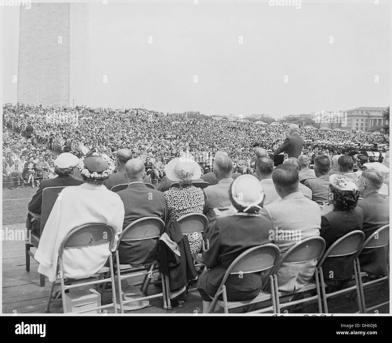 Addresses crowd speech Black and White Stock Photos & Images - Alamy