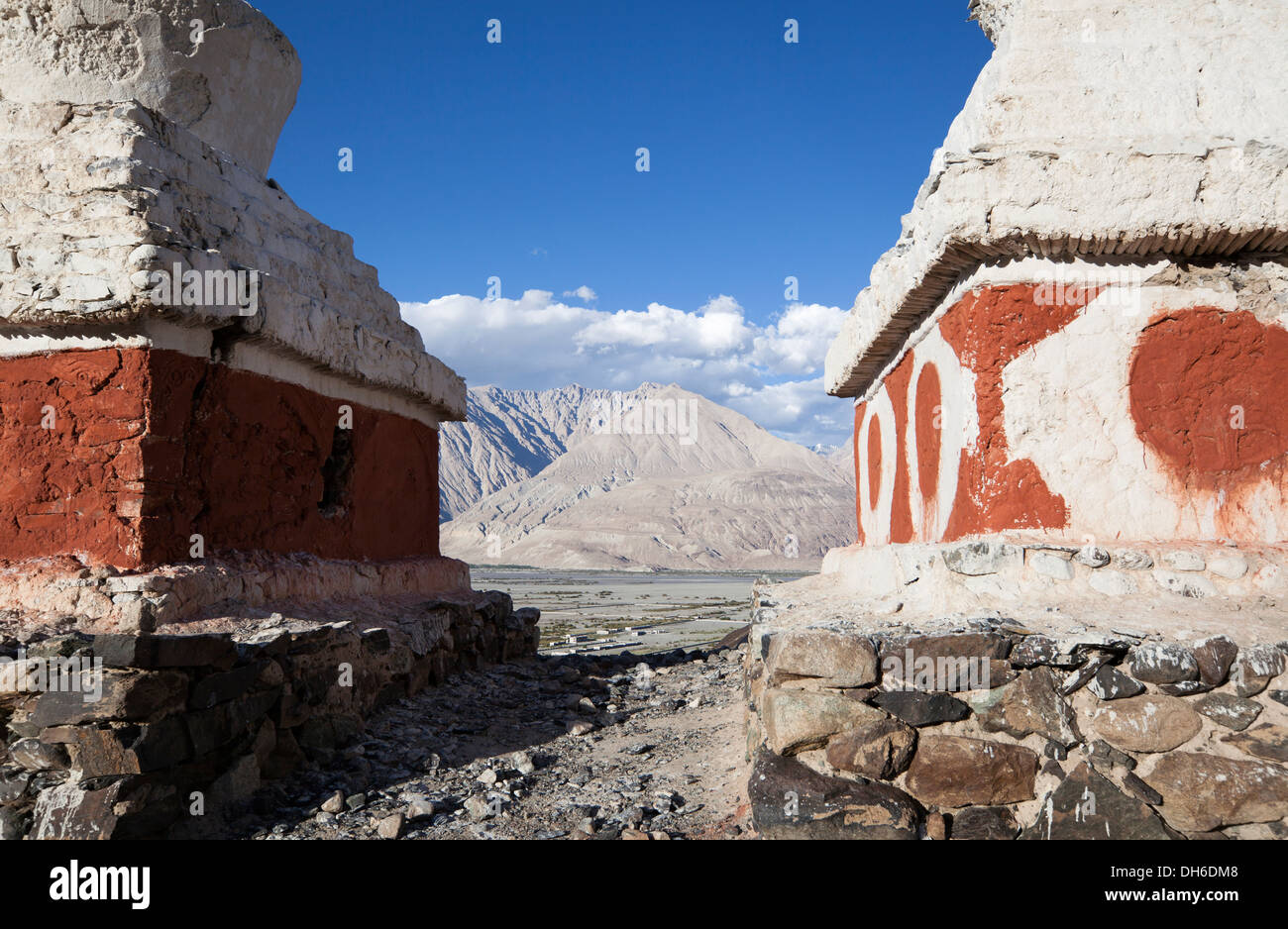 Buddhist Stupas overlooking Nubra Valley, Diskit monastery, Ladakh ...