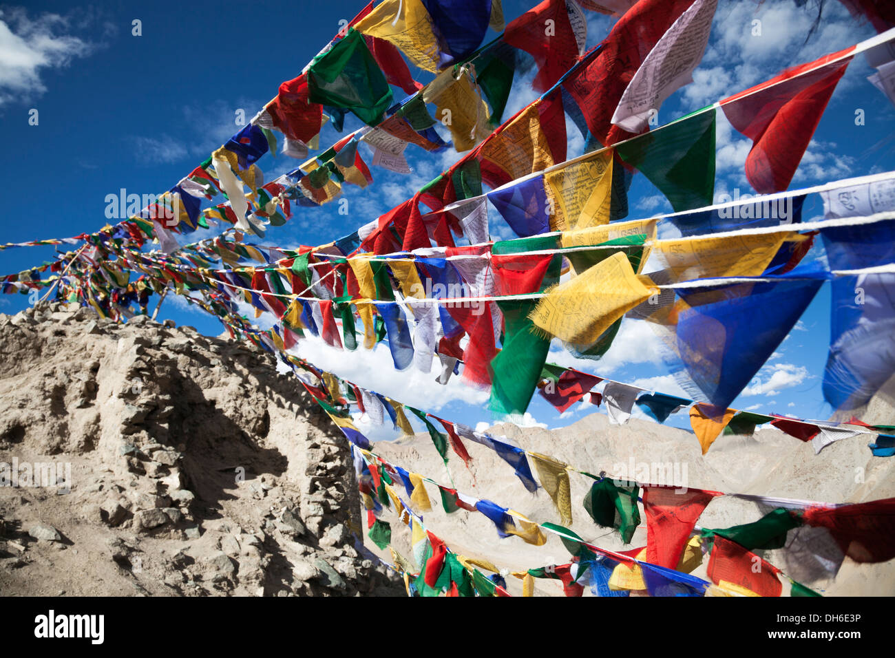 Village buddhist temples hi-res stock photography and images - Alamy