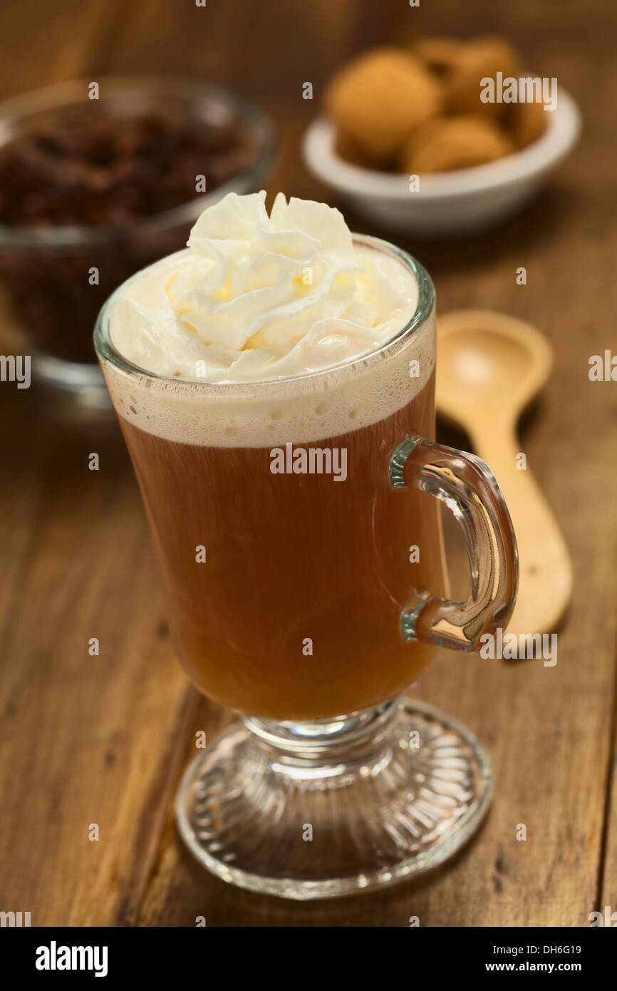Cocoa shell tea hi-res stock photography and images - Alamy