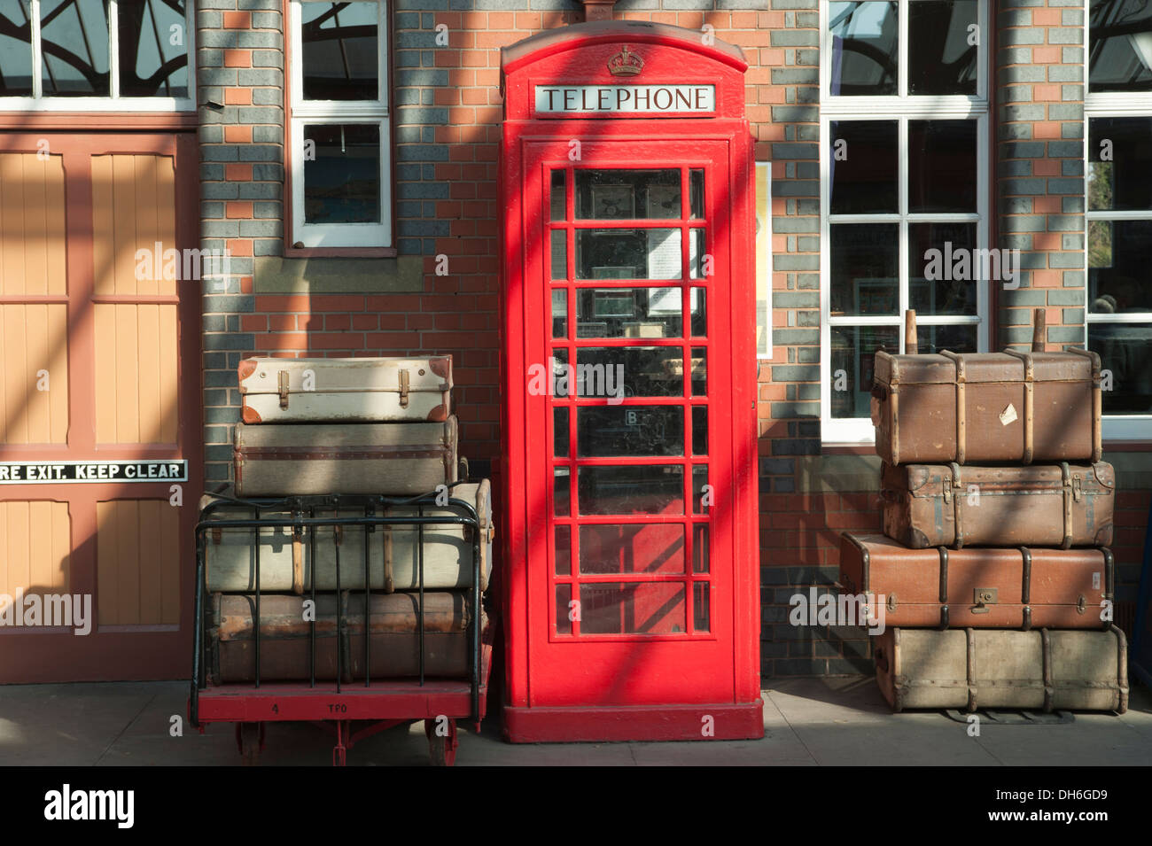Kidderminster platform hi-res stock photography and images - Alamy