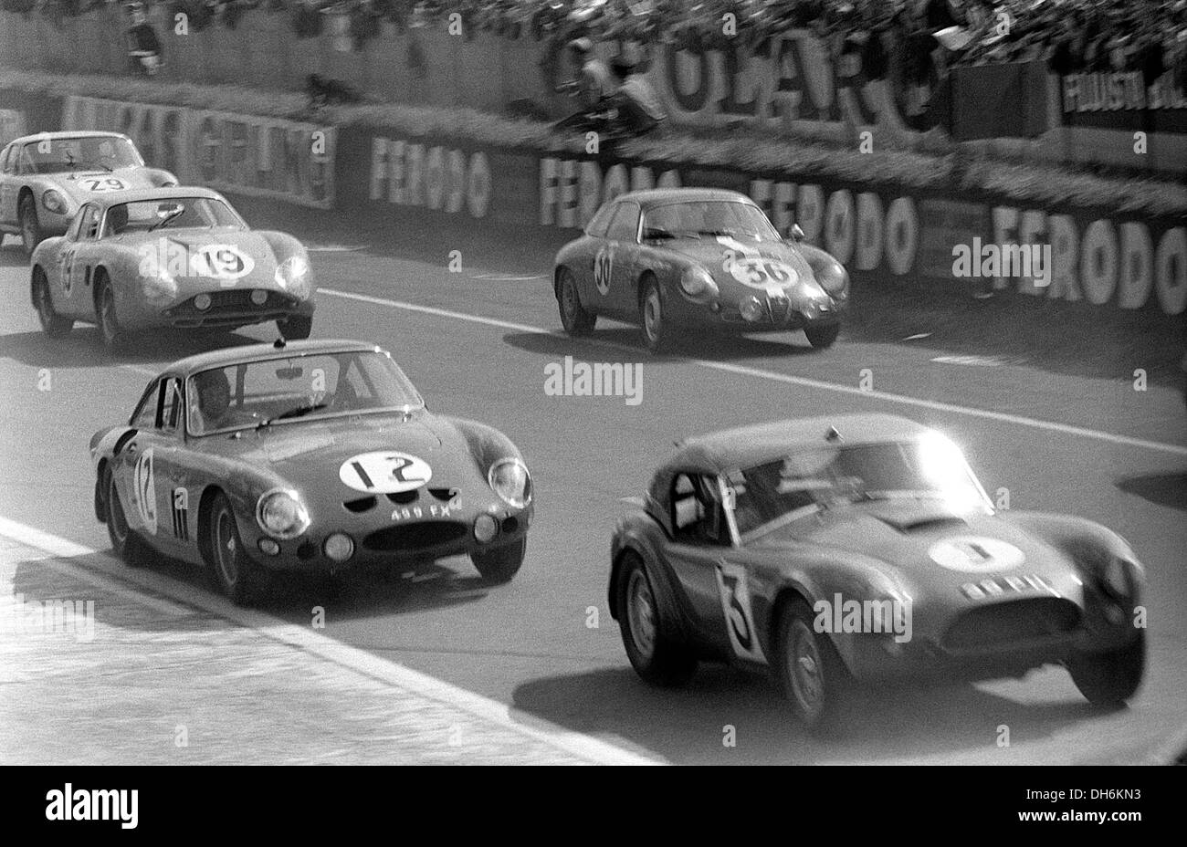 330 to 12 hi-res stock photography and images - Alamy