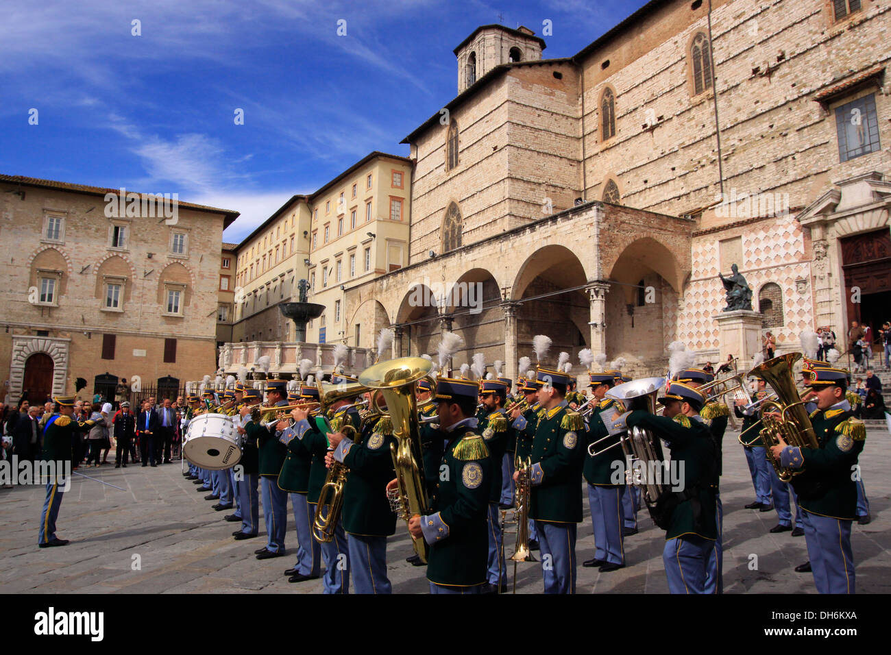 Italian army band hi-res stock photography and images - Alamy