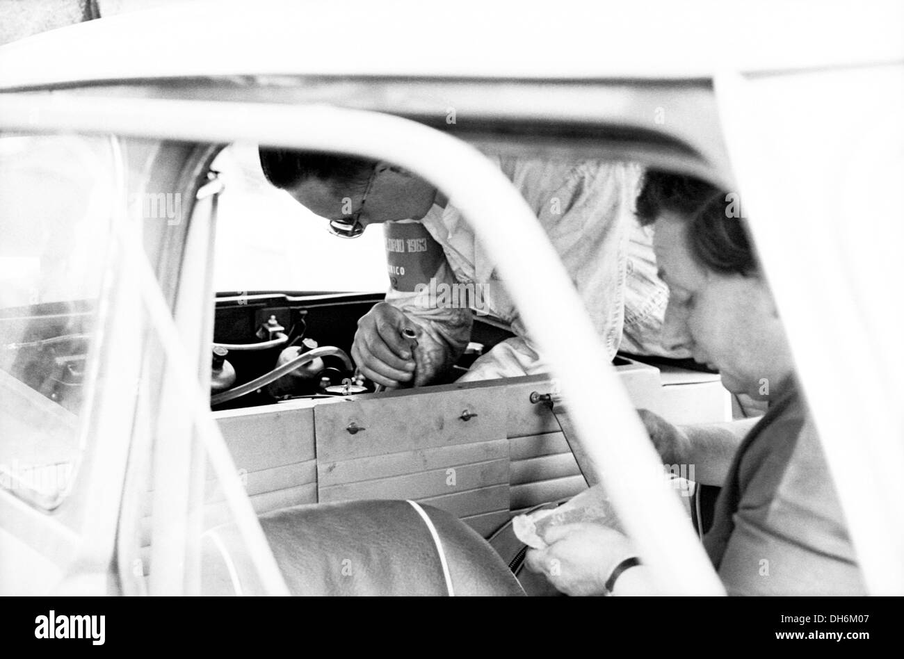 John Whitmore-Paul Frere's Austin Mini-Cooper Twini. Daniel Richmond ...