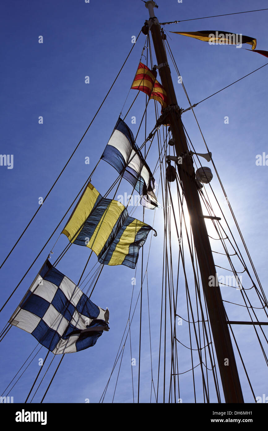 Sailboat flags hi-res stock photography and images - Alamy