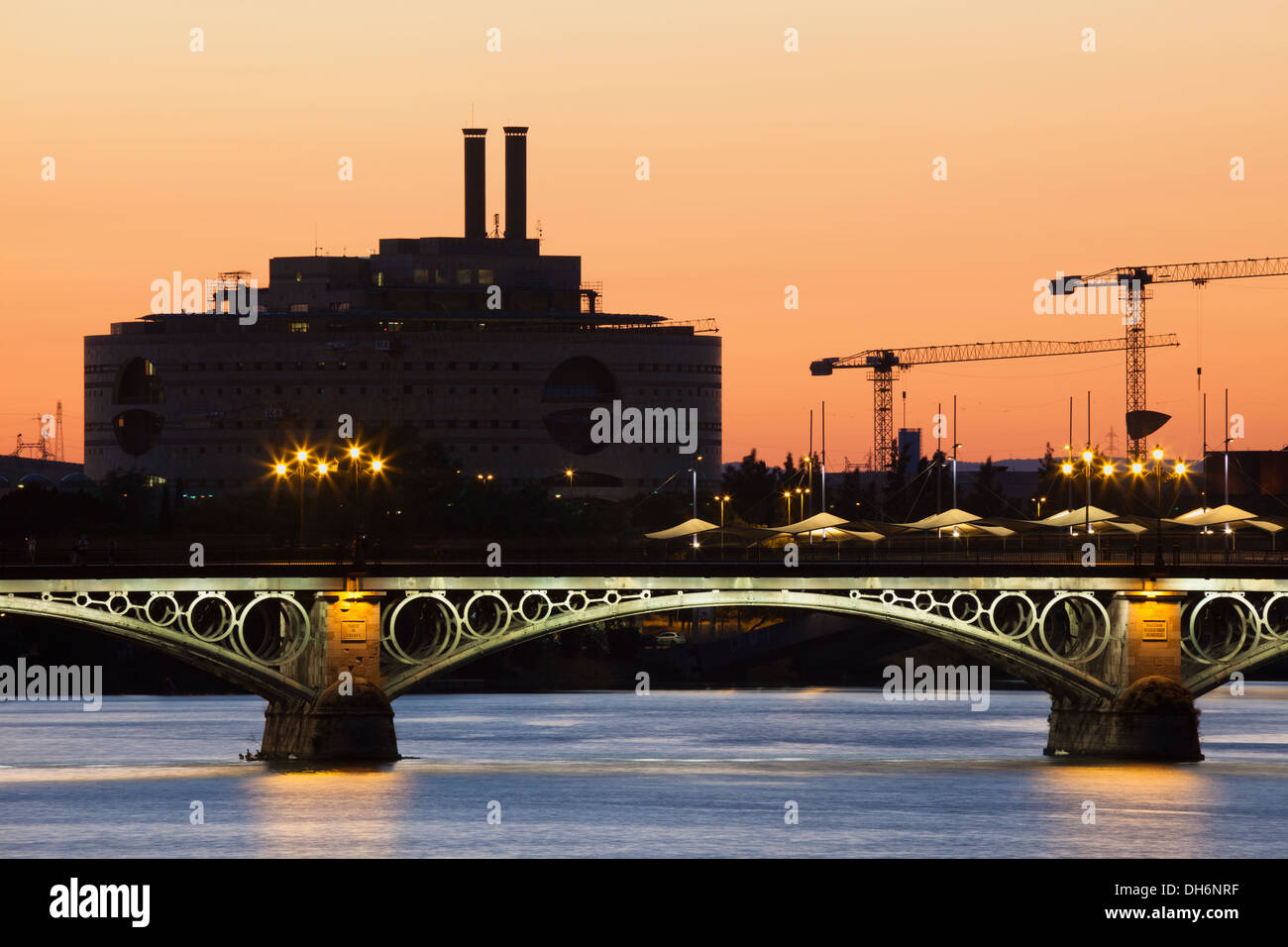 The Isabel II or Triana bridge over River Guadalquivir Stock Photo - Alamy
