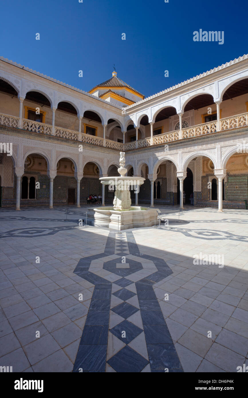 Fountain in andalusian courtyard hi-res stock photography and images ...