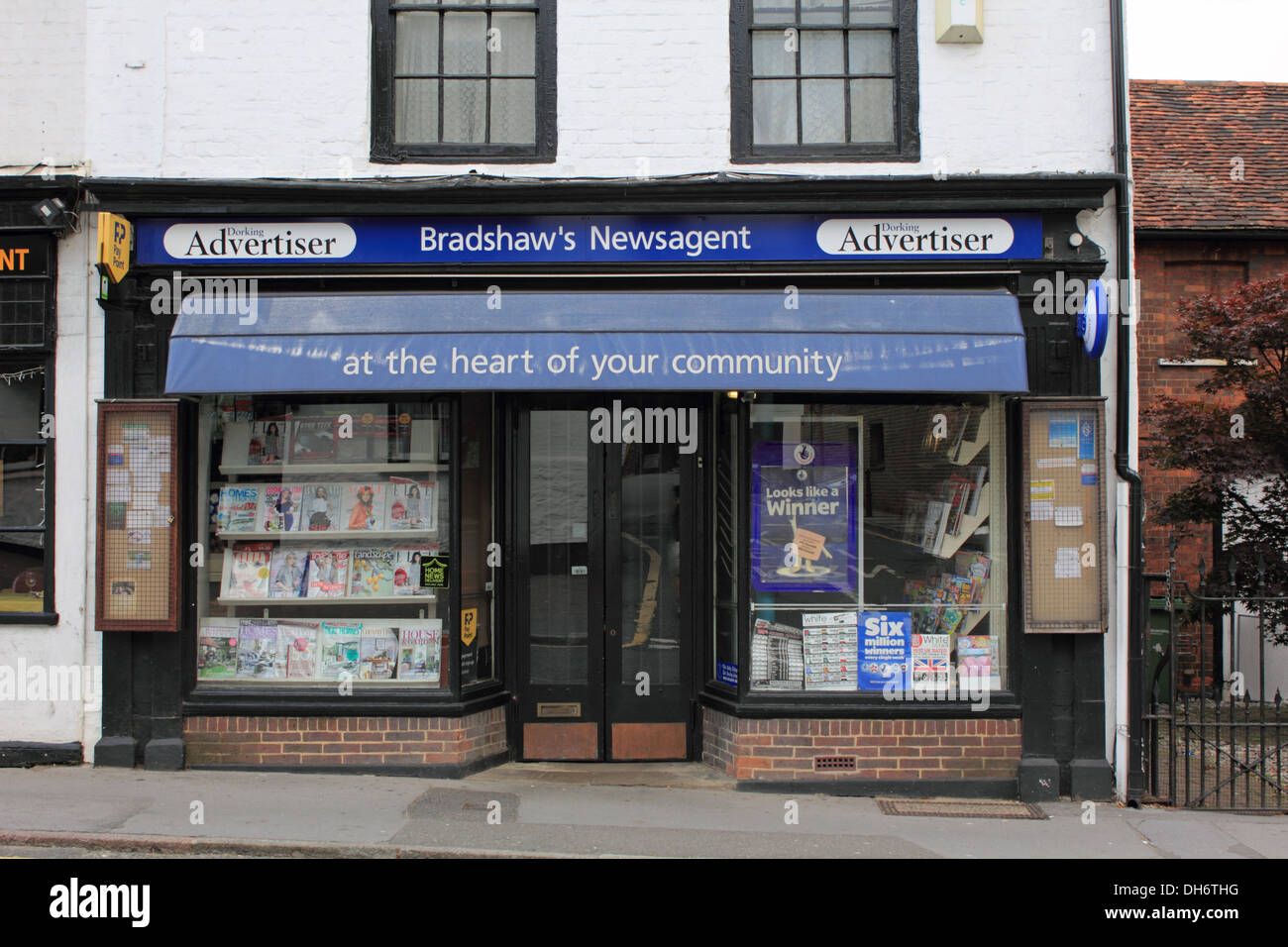 Newsagent uk hi-res stock photography and images - Alamy