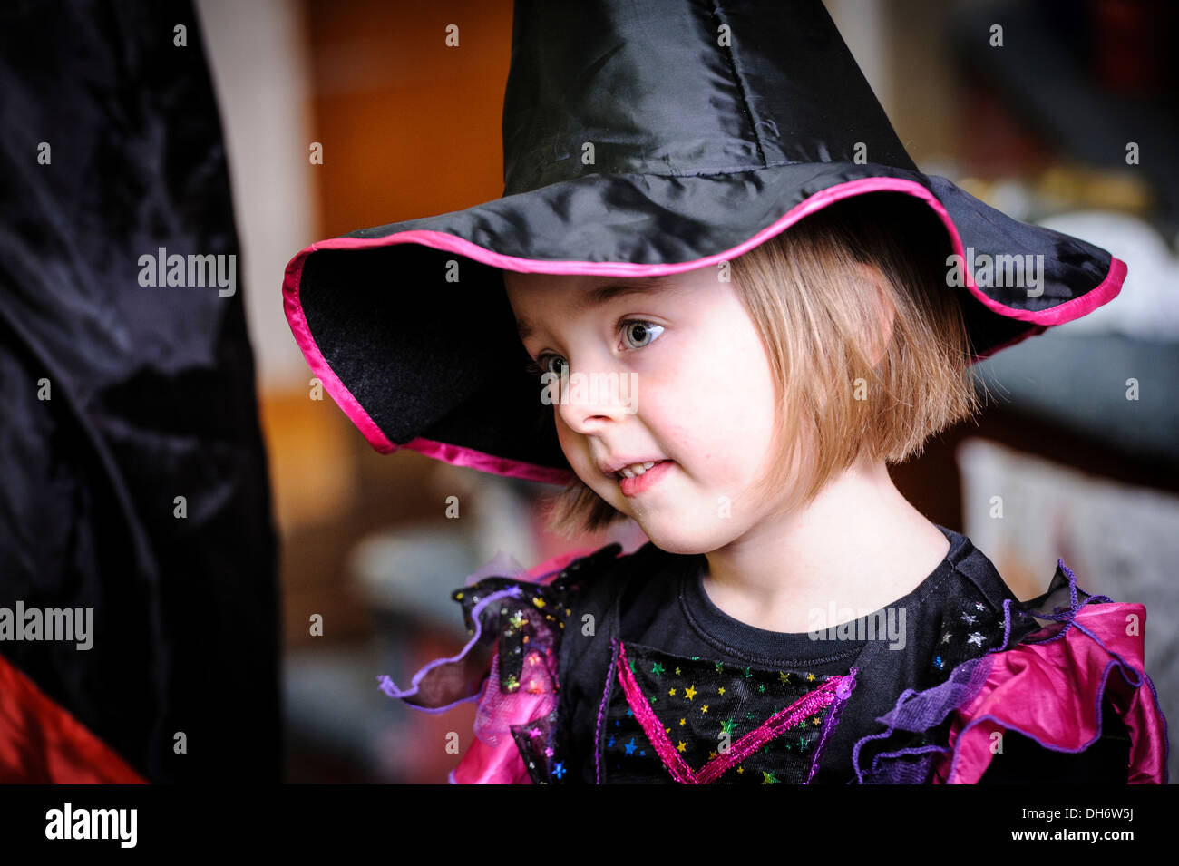 Girl in fancy dress hi-res stock photography and images - Alamy