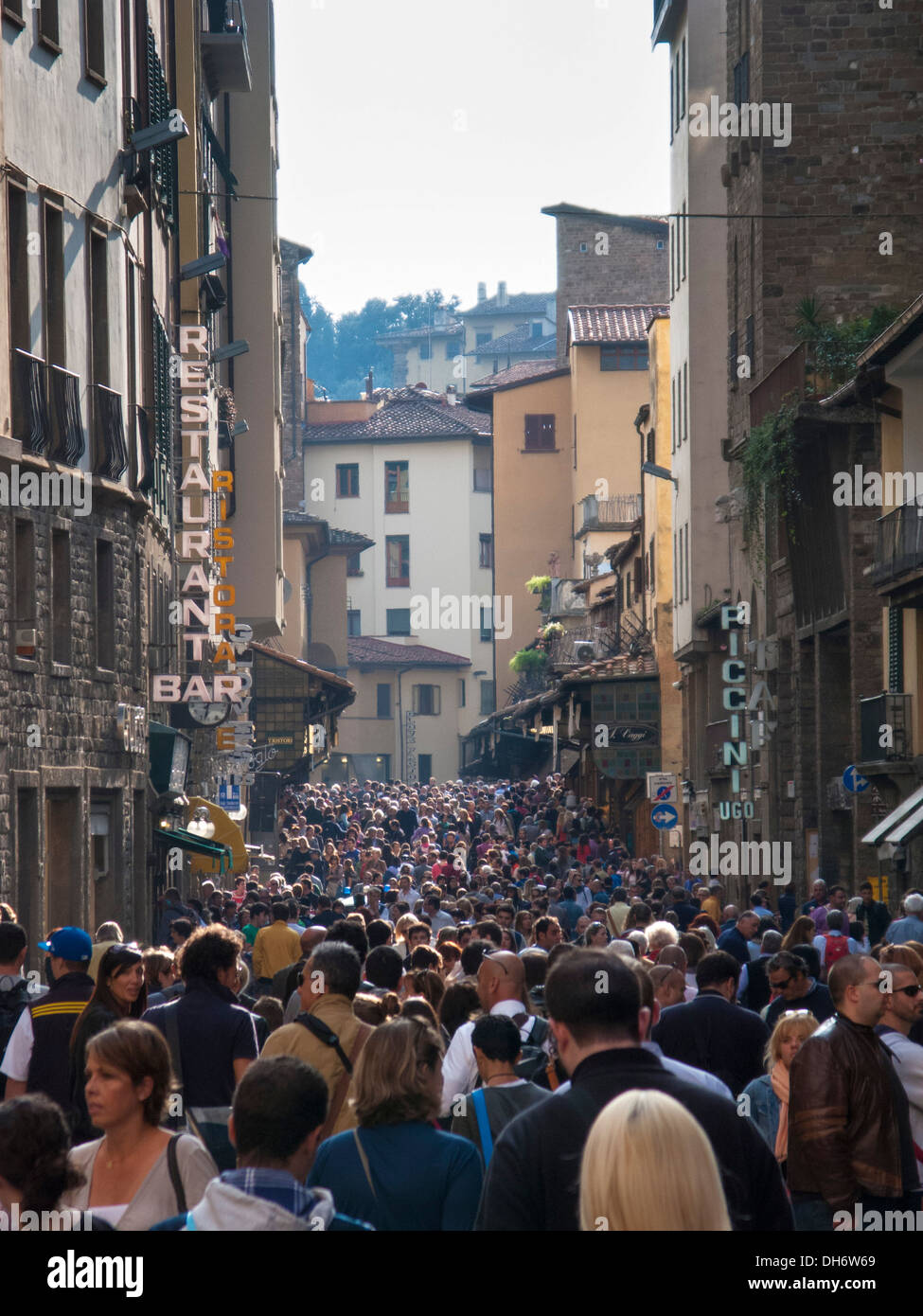 Santa maria street hi-res stock photography and images - Alamy