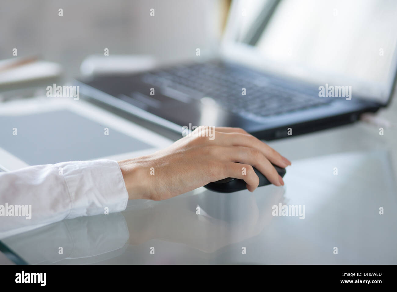 Hand keyboard hi-res stock photography and images - Alamy