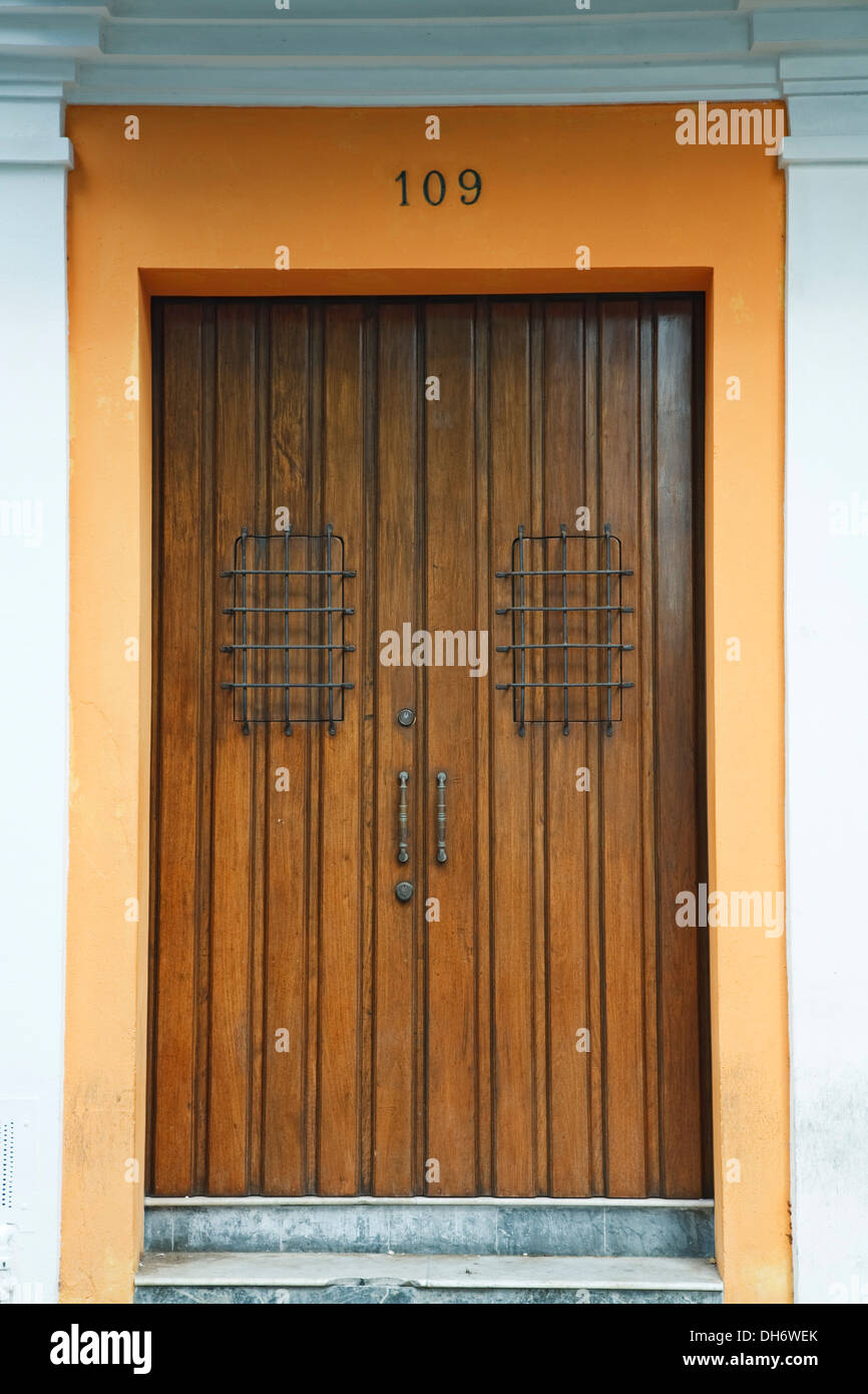 Orange door, Old San Juan, Puerto Rico Stock Photo - Alamy