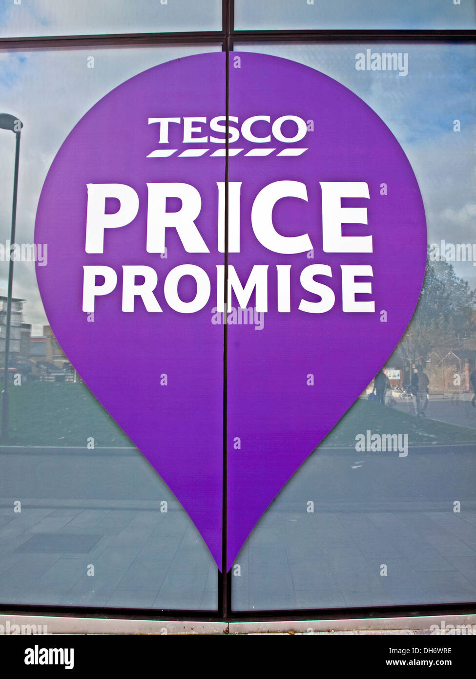 Price Promise sign at Tesco Extra Store, Woolwich, London, England ...