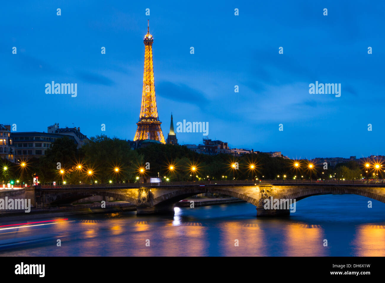 Paris at blue hour-Eiffel Tower view from Pont Alexandre iii Stock ...