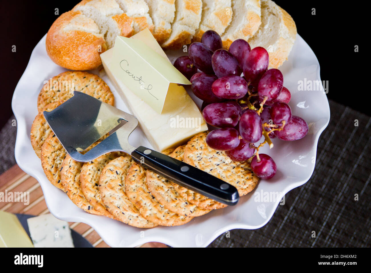 Still life plate hi-res stock photography and images - Alamy
