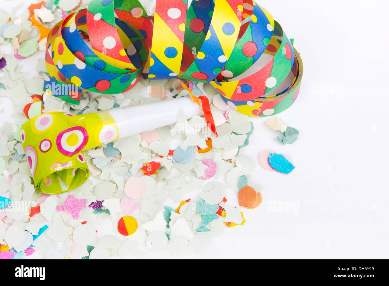 streamers and confetti as decoration for parties Stock Photo - Alamy