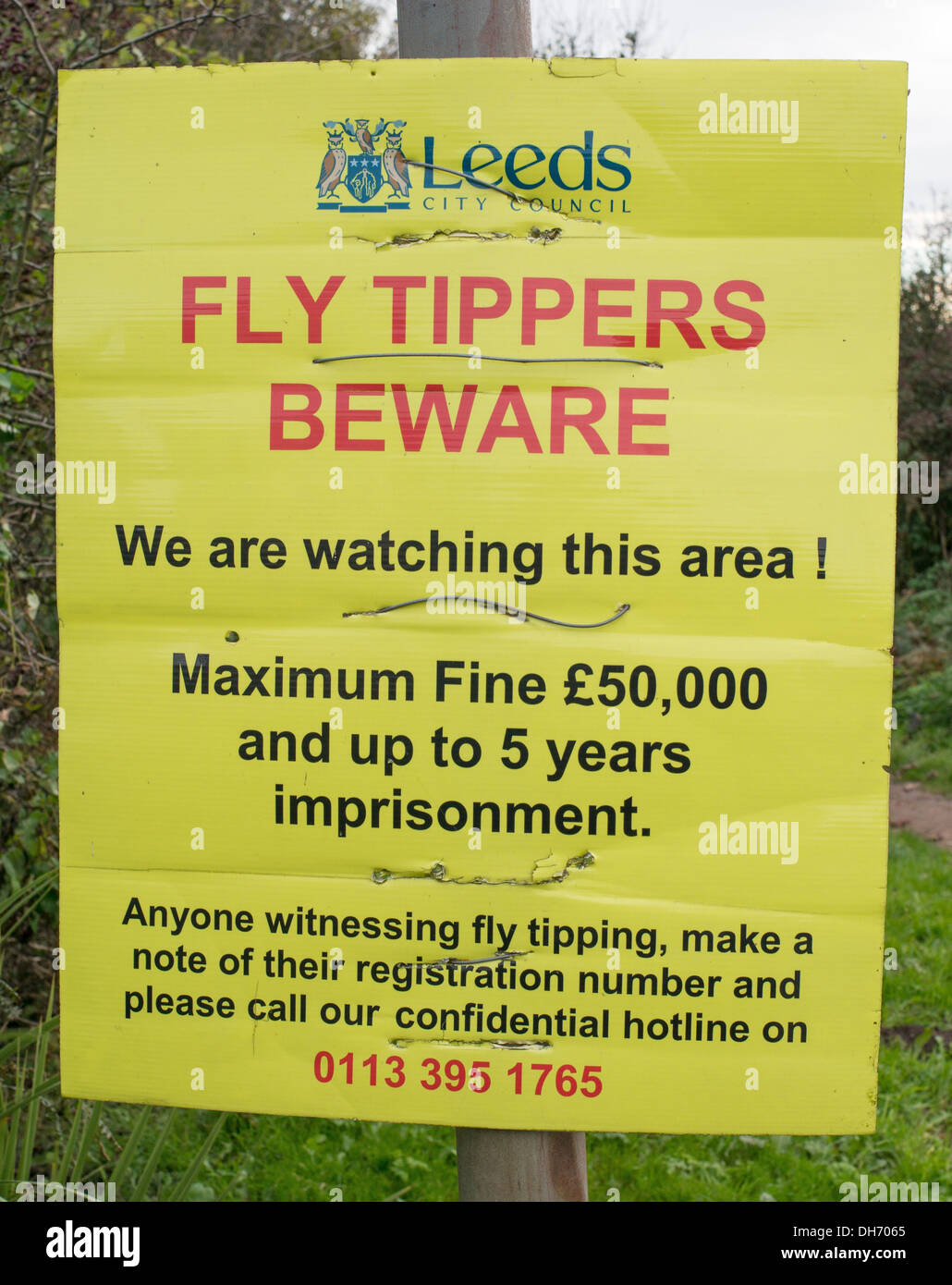No fly tipping sign hi-res stock photography and images - Alamy
