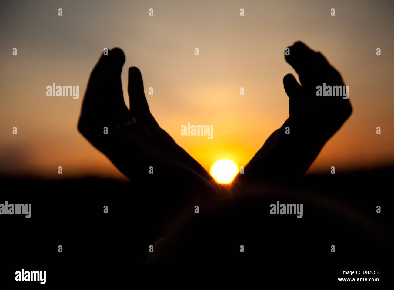 picture of sun in the hands Stock Photo - Alamy