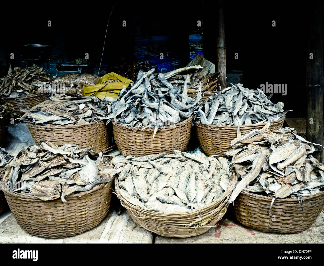 Dry fishes at fish market for sale, India Stock Photo - Alamy