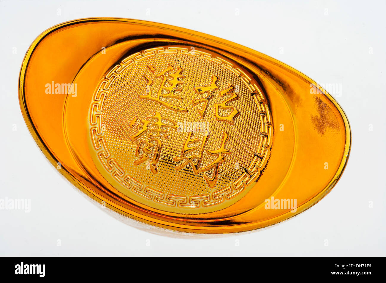 Gold ingot hi-res stock photography and images - Alamy