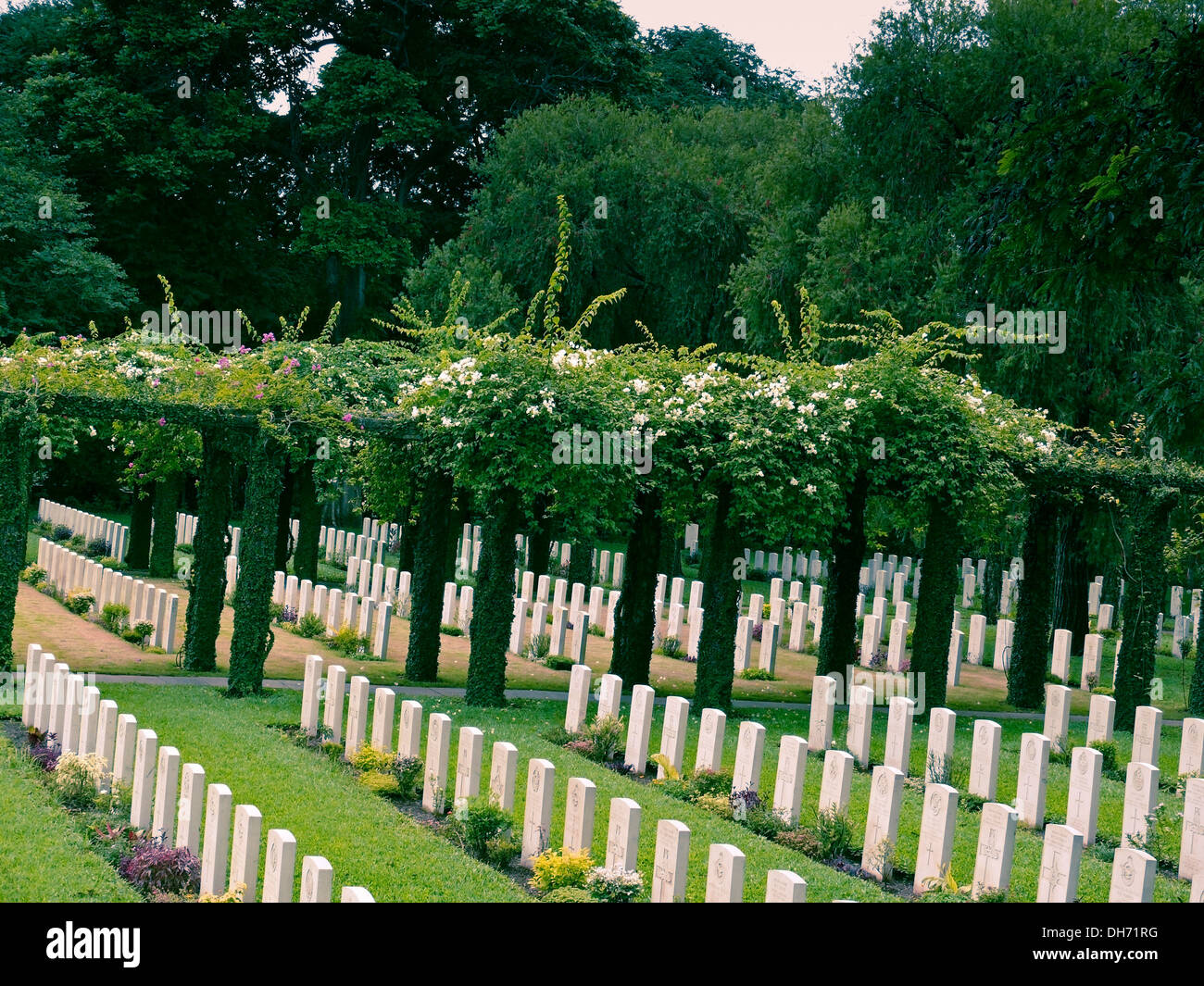 Kirkee, khadki War Cemetery was created to receive Second World War ...