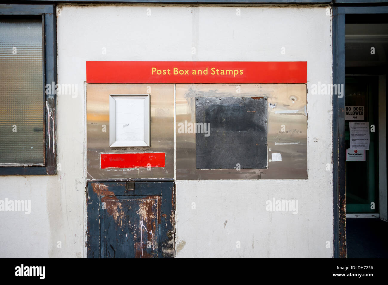 Traditional British red post box seen in London, UK Stock Photo - Alamy